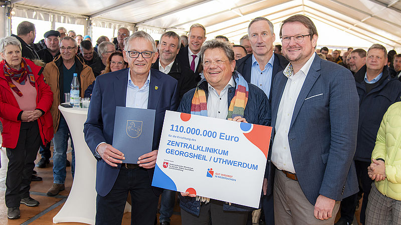 Erster Spatenstich für die neue Zentralklinik in Ostfriesland ...